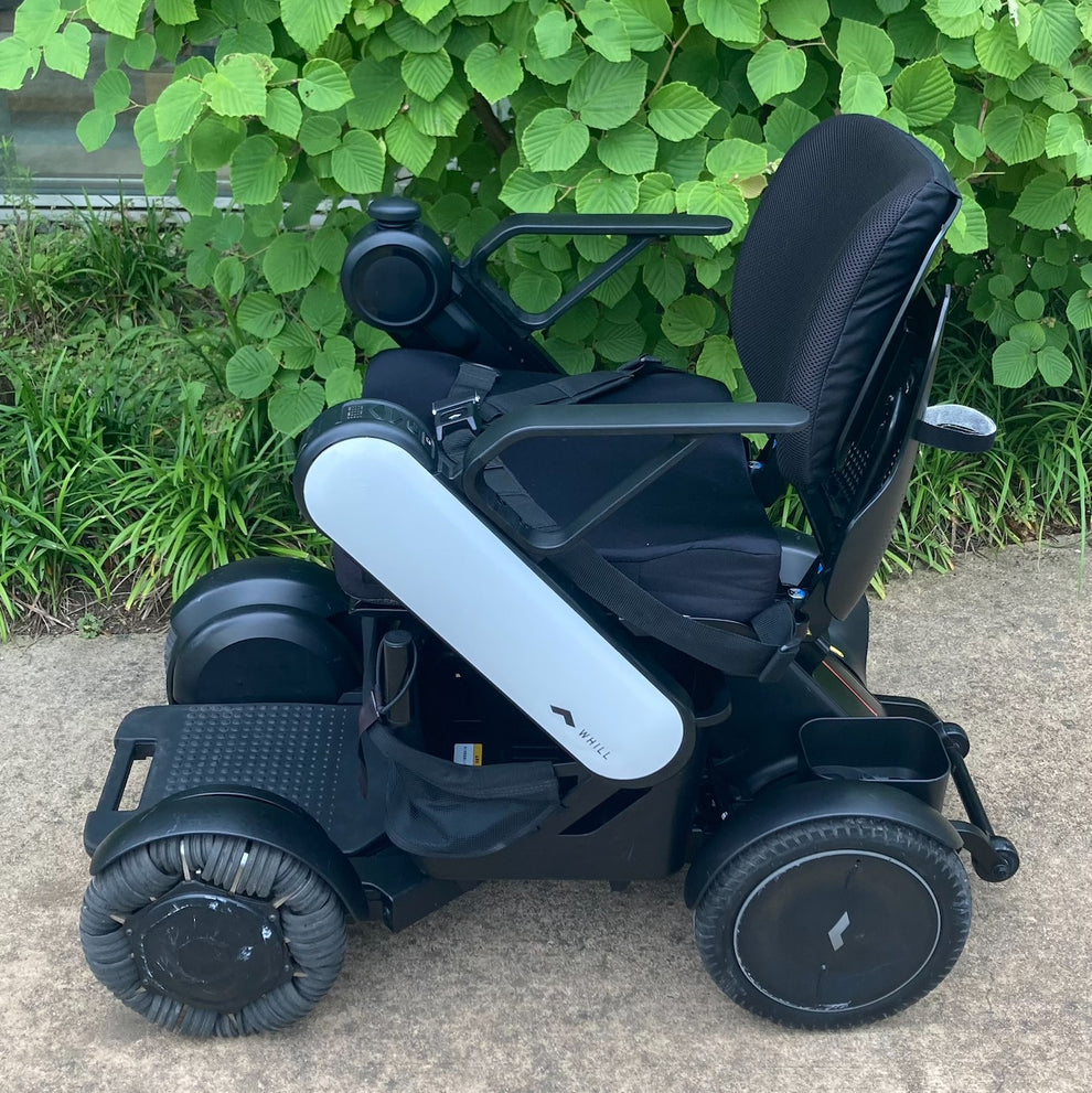 【今なら15％OFF！最後1台！美品】WHILL ModelC 電動車椅子中古車 ★安全運転指導付★（非課税） – SQUARE Mobility｜電動モビリティ専門店